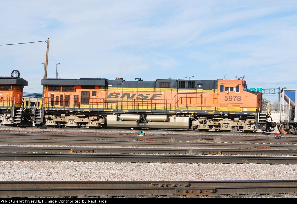 BNSF 5978